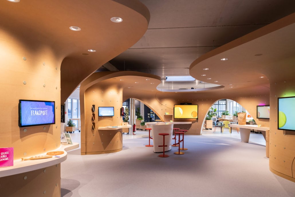 Interaktive Customer Experience Center als Kundenmagnet